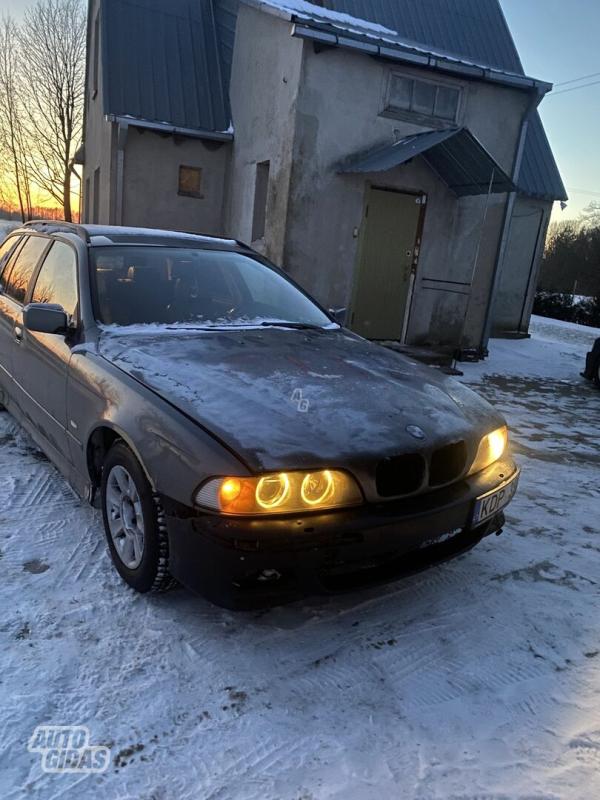 BMW 525 2002 Vilkaviškis, ar dzinēja tilpumu 2.50 L un nobraukumu 390 tūkst. km par 550 €, foto 1 vietnē AUTOMOTO.COM.LV