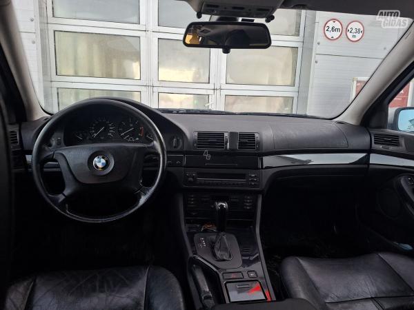 BMW 525 2002 in Klaipeda, with an engine capacity of 2.50 L and mileage of 271 thousand km for 2350 €, photo 8 on AUTOMOTO.COM.LV