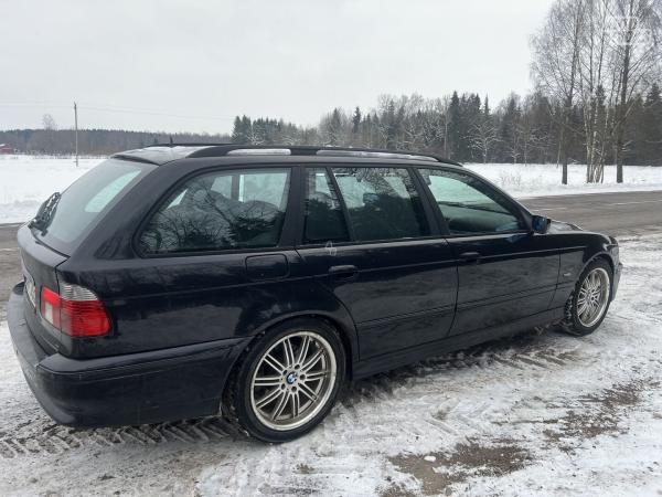 BMW 525 2002 in Silute, with an engine capacity of 2.50 L and mileage of 378 thousand km for 2250 €, photo 6 on AUTOMOTO.COM.LV