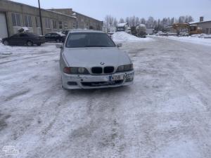 BMW 525 2002 Ariogala, ar dzinēja tilpumu 2.50 L un nobraukumu 480 tūkst. km par 1000 €, foto 3 vietnē AUTOMOTO.COM.LV