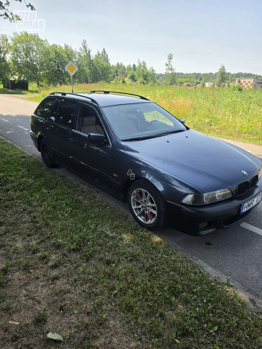 BMW 525 2002 in Panevezys, with an engine capacity of 2.50 L and mileage of 459 thousand km for 800 €, photo 4 on AUTOMOTO.COM.LV