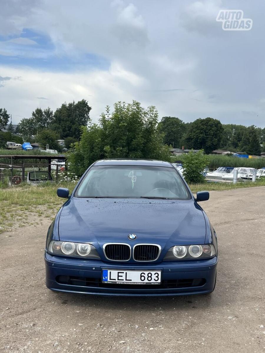 BMW 525 2002 in Klaipeda, with an engine capacity of 2.50 L and mileage of 400 thousand km for 1450 €, photo 3 on AUTOMOTO.COM.LV