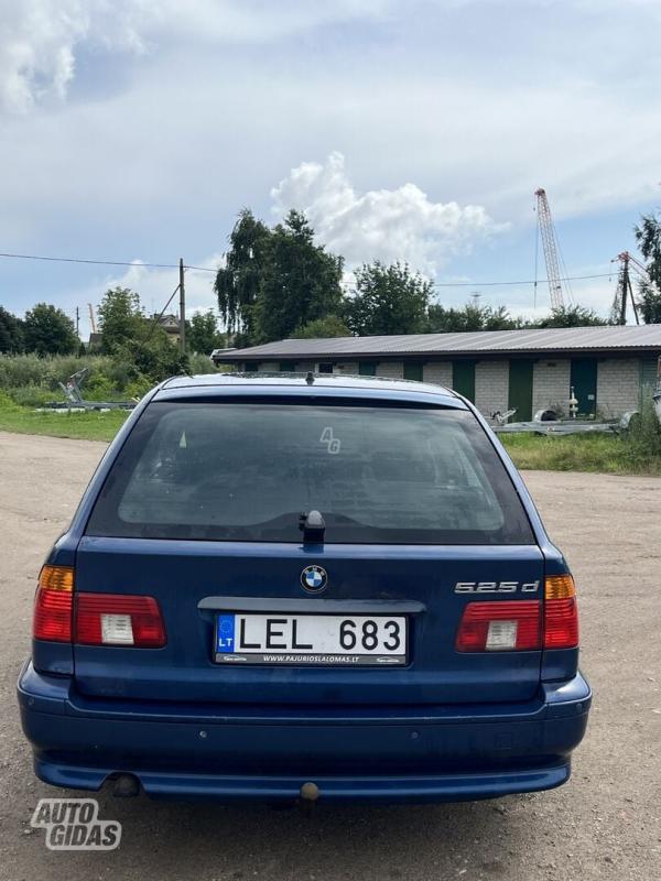 BMW 525 2002 Klaipėda, ar dzinēja tilpumu 2.50 L un nobraukumu 400 tūkst. km par 1450 €, foto 6 vietnē AUTOMOTO.COM.LV