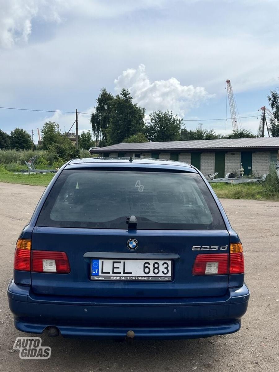 BMW 525 2002 in Klaipeda, with an engine capacity of 2.50 L and mileage of 400 thousand km for 1450 €, photo 7 on AUTOMOTO.COM.LV