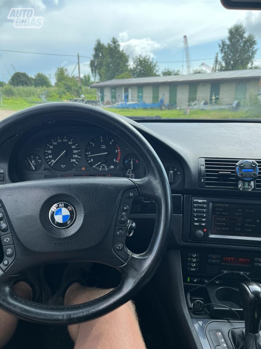BMW 525 2002 in Klaipeda, with an engine capacity of 2.50 L and mileage of 400 thousand km for 1450 €, photo 13 on AUTOMOTO.COM.LV