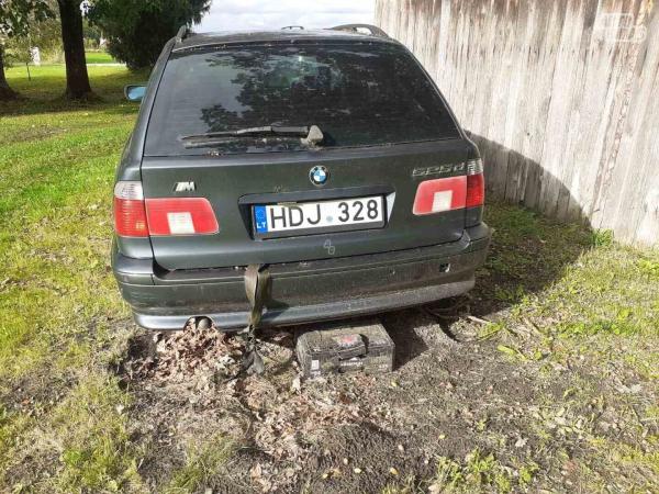 BMW 525 2002 in Birzai, with an engine capacity of 2.50 L and mileage of 350 thousand km for 700 €, photo 3 on AUTOMOTO.COM.LV
