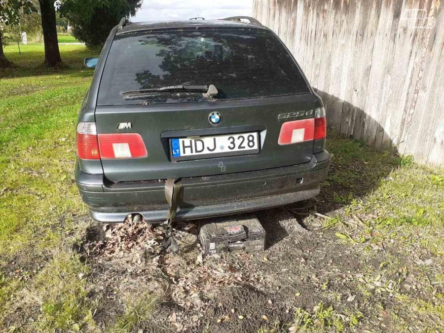BMW 525 2002 Biržai, ar dzinēja tilpumu 2.50 L un nobraukumu 350 tūkst. km par 700 €, foto 3 vietnē AUTOMOTO.COM.LV