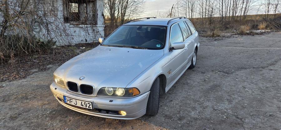 BMW 525 2003 in Alytus, with an engine capacity of 2.50 L and mileage of 275 thousand km for 1350 €, photo 2 on AUTOMOTO.COM.LV