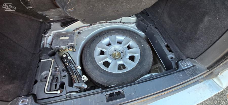 BMW 525 2003 in Alytus, with an engine capacity of 2.50 L and mileage of 275 thousand km for 1350 €, photo 7 on AUTOMOTO.COM.LV