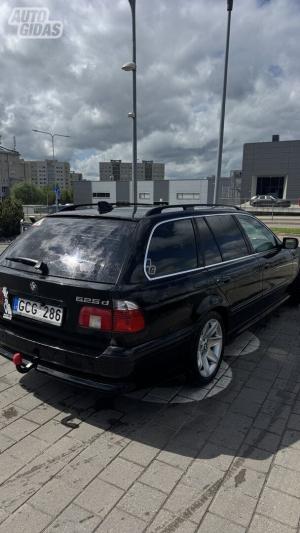 BMW 525 2003 Viļņa, ar dzinēja tilpumu 2.50 L un nobraukumu 380 tūkst. km par 2450 €, foto 4 vietnē AUTOMOTO.COM.LV