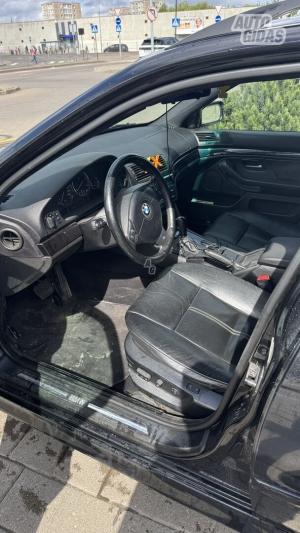 BMW 525 2003 Viļņa, ar dzinēja tilpumu 2.50 L un nobraukumu 380 tūkst. km par 2450 €, foto 5 vietnē AUTOMOTO.COM.LV