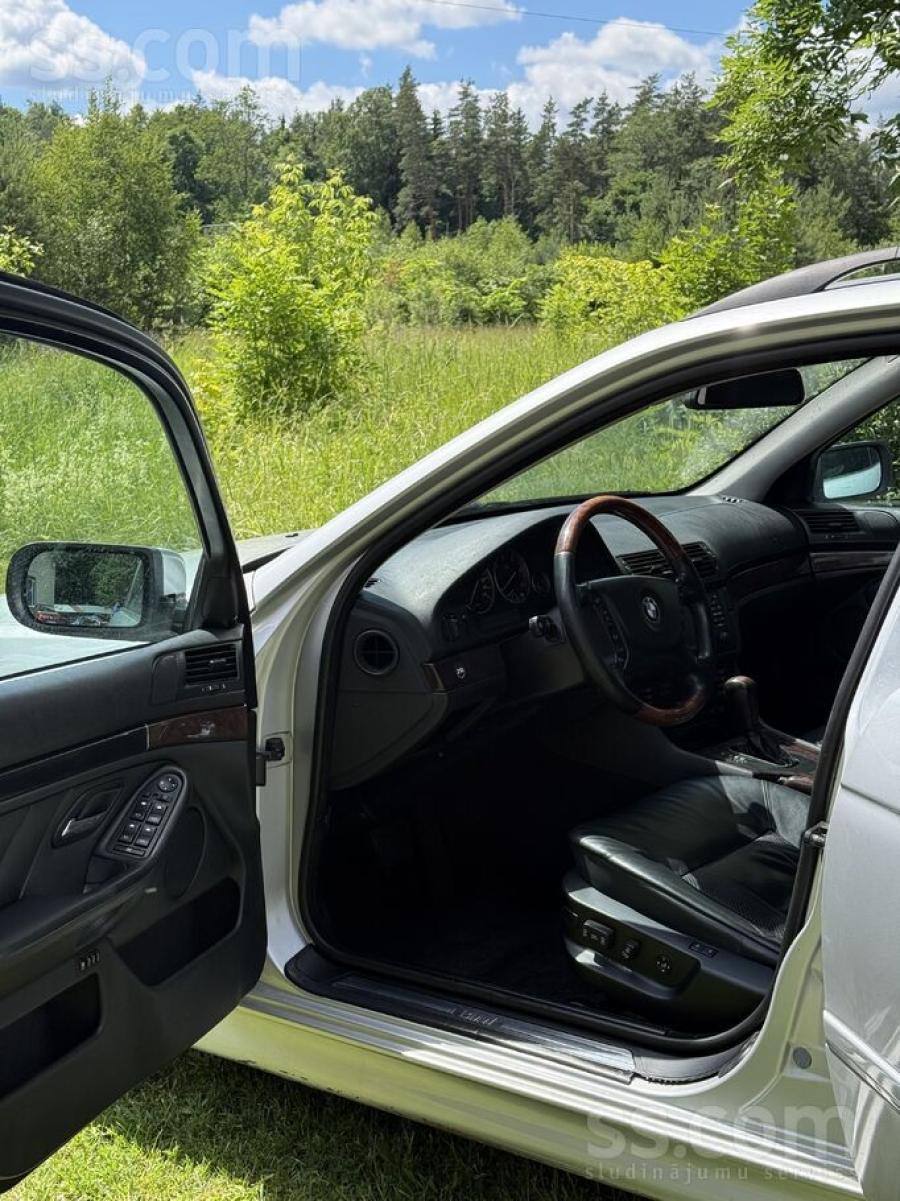 BMW 525 2003 Jēkabpils, ar dzinēja tilpumu 2.50 L un nobraukumu 296 tūkst. km par 3999 €, foto 13 vietnē AUTOMOTO.COM.LV