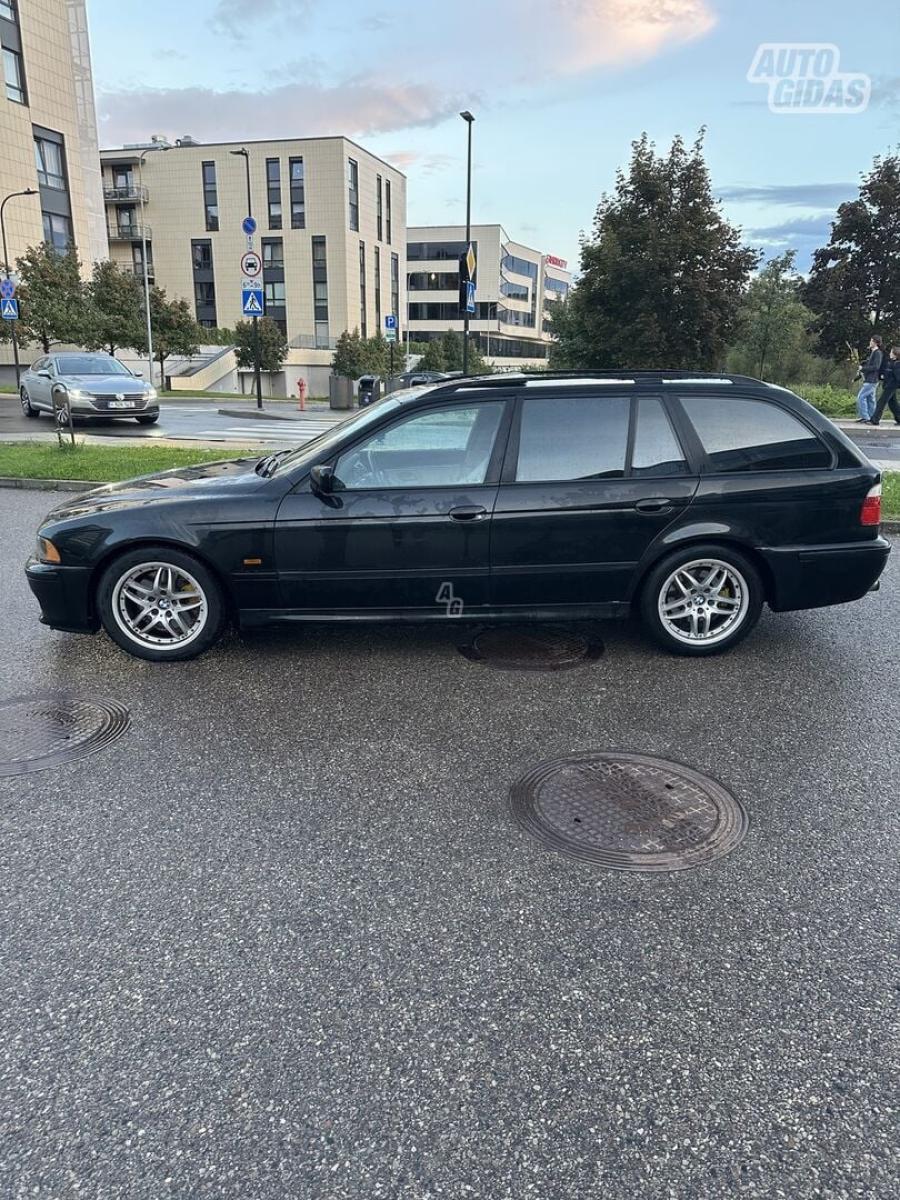 BMW 525 2003 in Vilnius, with an engine capacity of 2.50 L and mileage of 450 thousand km for 2550 €, photo 3 on AUTOMOTO.COM.LV