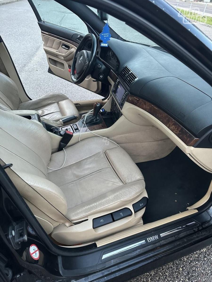 BMW 525 2003 in Vilnius, with an engine capacity of 2.50 L and mileage of 450 thousand km for 2550 €, photo 9 on AUTOMOTO.COM.LV
