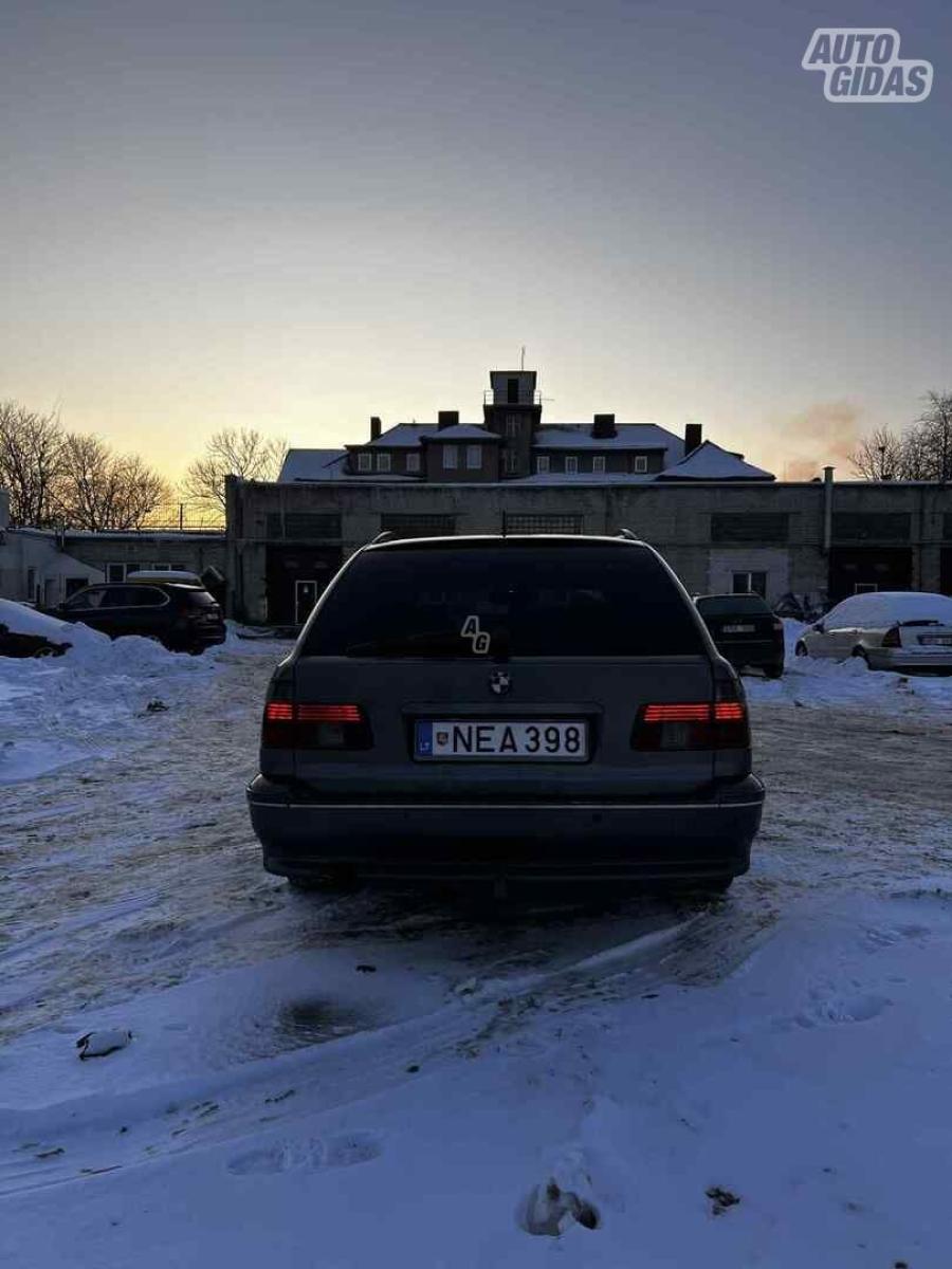 BMW 525 2004 in Klaipeda, with an engine capacity of 2.50 L and mileage of 349 thousand km for 1400 €, photo 7 on AUTOMOTO.COM.LV