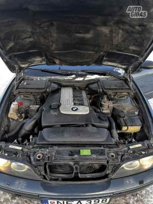 BMW 525 2004 in Klaipeda, with an engine capacity of 2.50 L and mileage of 349 thousand km for 1400 €, photo 10 on AUTOMOTO.COM.LV
