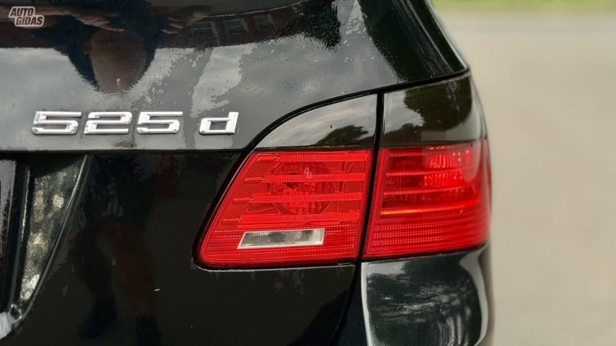 BMW 525 2004 in Vilnius, with an engine capacity of 2.50 L and mileage of 328 thousand km for 3850 €, photo 8 on AUTOMOTO.COM.LV