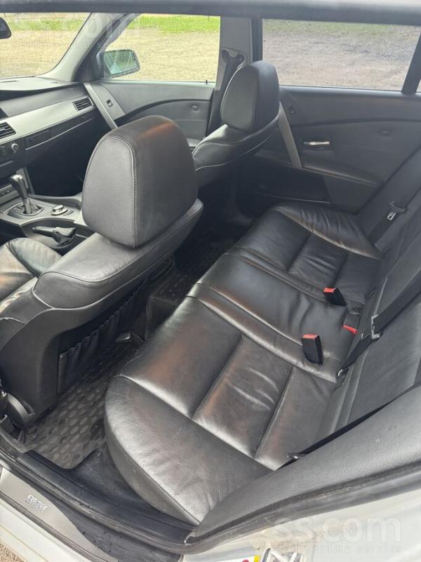 BMW 525 2004 in Ogre, with an engine capacity of 2.50 L and mileage of 395 thousand km for 2250 €, photo 7 on AUTOMOTO.COM.LV