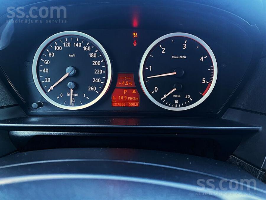 BMW 525 2004 Rīga, ar dzinēja tilpumu 2.50 L un nobraukumu 288 tūkst. km par 2800 €, foto 13 vietnē AUTOMOTO.COM.LV