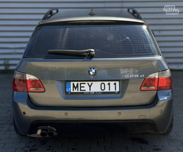BMW 525 2004 in Vilnius, with an engine capacity of 2.50 L and mileage of 393 thousand km for 2350 €, photo 6 on AUTOMOTO.COM.LV