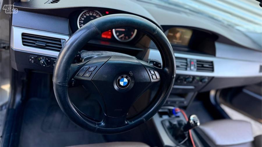 BMW 525 2004 in Vilnius, with an engine capacity of 2.50 L and mileage of 392 thousand km for 2450 €, photo 16 on AUTOMOTO.COM.LV