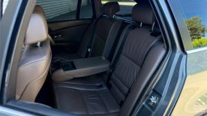 BMW 525 2004 in Vilnius, with an engine capacity of 2.50 L and mileage of 392 thousand km for 2450 €, photo 11 on AUTOMOTO.COM.LV
