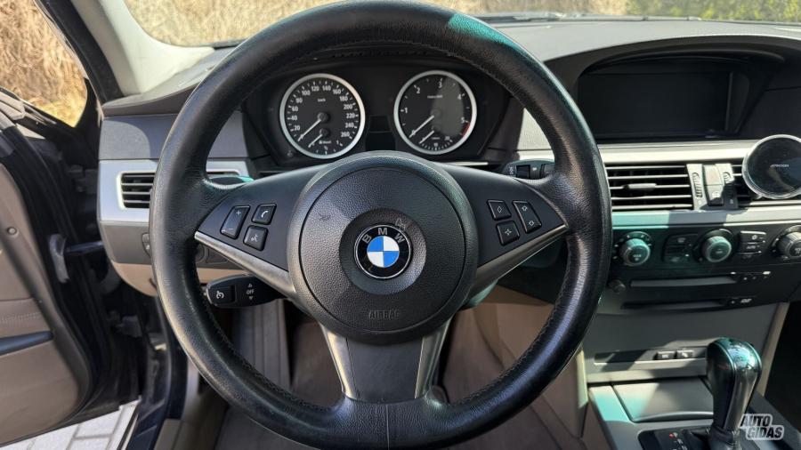BMW 525 2005 Viļņa, ar dzinēja tilpumu 2.50 L un nobraukumu 405 tūkst. km par 2600 €, foto 5 vietnē AUTOMOTO.COM.LV