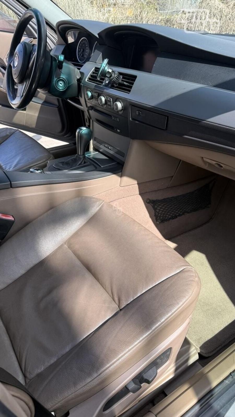 BMW 525 2005 Viļņa, ar dzinēja tilpumu 2.50 L un nobraukumu 405 tūkst. km par 2600 €, foto 8 vietnē AUTOMOTO.COM.LV