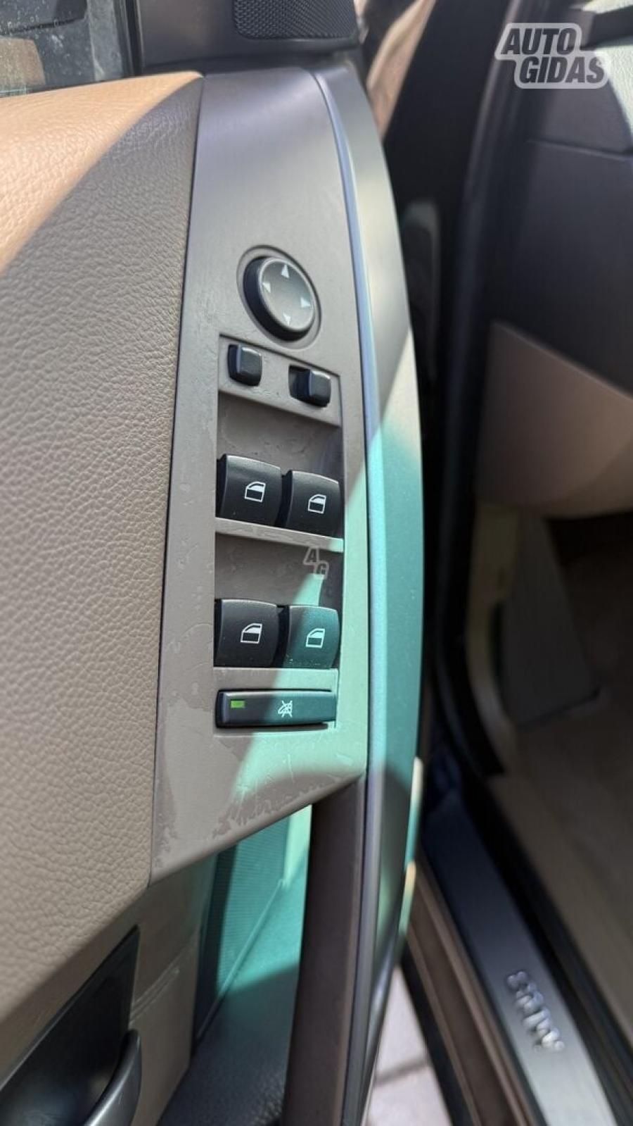 BMW 525 2005 Viļņa, ar dzinēja tilpumu 2.50 L un nobraukumu 405 tūkst. km par 2600 €, foto 11 vietnē AUTOMOTO.COM.LV