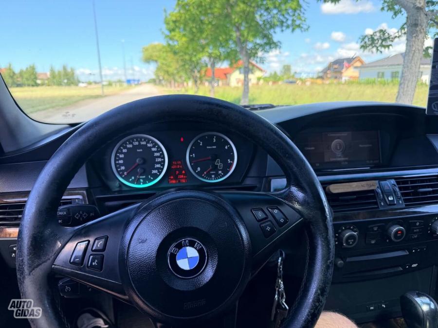 BMW 525 2005 Kretinga, ar dzinēja tilpumu 2.50 L un nobraukumu 346 tūkst. km par 2400 €, foto 9 vietnē AUTOMOTO.COM.LV