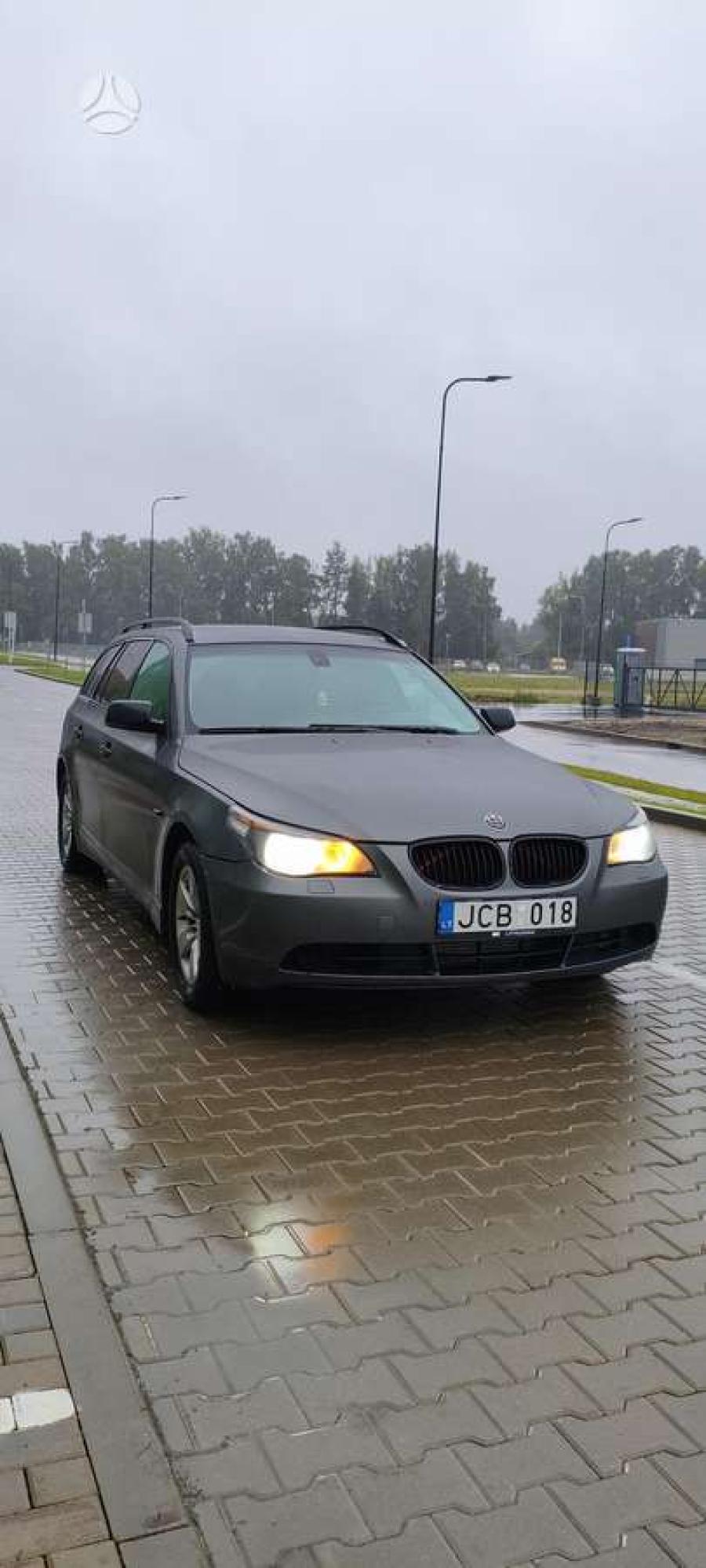 BMW 525 2005 in Vilnius, with an engine capacity of 2.50 L and mileage of 501 thousand km for 2150 €, photo 14 on AUTOMOTO.COM.LV
