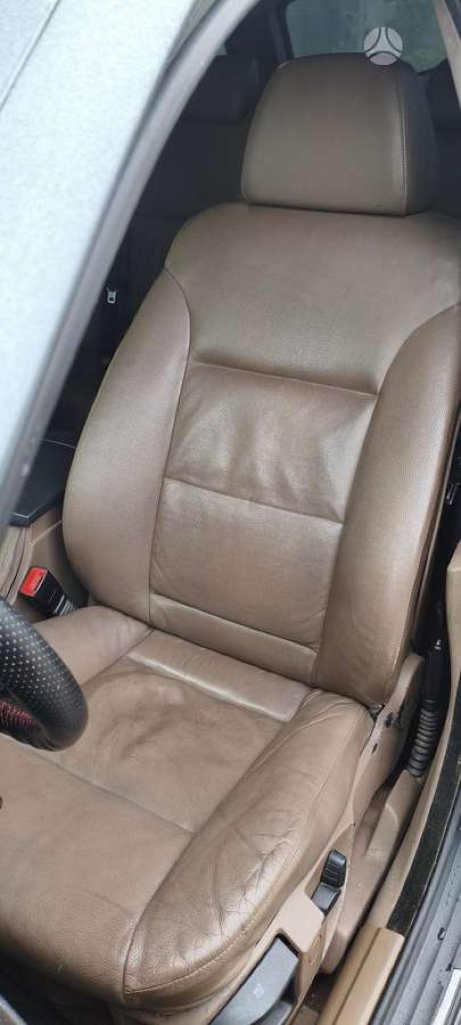 BMW 525 2005 in Vilnius, with an engine capacity of 2.50 L and mileage of 501 thousand km for 2150 €, photo 19 on AUTOMOTO.COM.LV