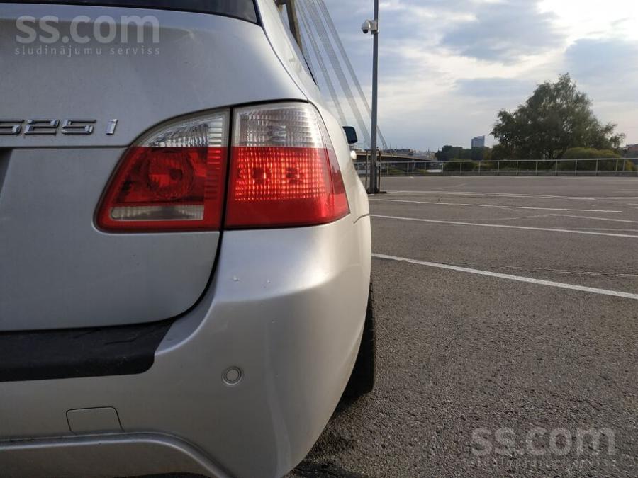 BMW 525 2006 in Riga, with an engine capacity of 2.50 L and mileage of 303 thousand km for 4400 €, photo 7 on AUTOMOTO.COM.LV