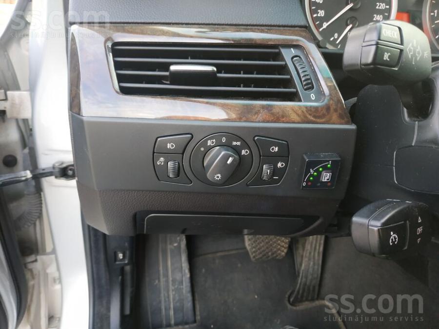 BMW 525 2006 in Riga, with an engine capacity of 2.50 L and mileage of 303 thousand km for 4400 €, photo 16 on AUTOMOTO.COM.LV