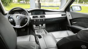 BMW 525 2006 in Siauliai, with an engine capacity of 2.50 L and mileage of 367 thousand km for 3400 €, photo 12 on AUTOMOTO.COM.LV