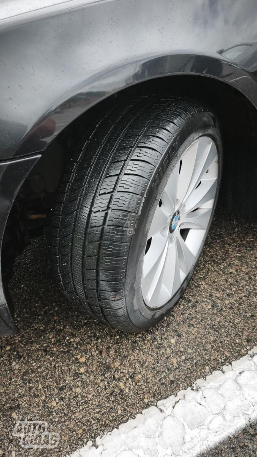 BMW 525 2006 in Siauliai, with an engine capacity of 2.50 L and mileage of 367 thousand km for 3400 €, photo 15 on AUTOMOTO.COM.LV