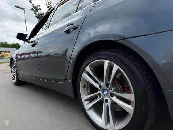 BMW 525 2006 Kauņa, ar dzinēja tilpumu 2.50 L un nobraukumu 399 tūkst. km par 3500 €, foto 8 vietnē AUTOMOTO.COM.LV
