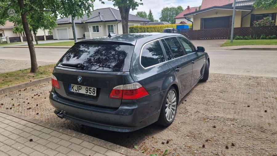 BMW 525 2007 Mažeikiai, ar dzinēja tilpumu 2.99 L un nobraukumu 295 tūkst. km par 3150 €, foto 4 vietnē AUTOMOTO.COM.LV
