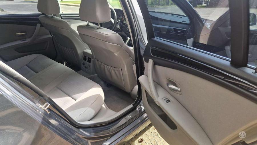 BMW 525 2007 Mažeikiai, ar dzinēja tilpumu 2.99 L un nobraukumu 295 tūkst. km par 3150 €, foto 7 vietnē AUTOMOTO.COM.LV