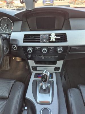 BMW 525 2008 Viļņa, ar dzinēja tilpumu 3.00 L un nobraukumu 351 tūkst. km par 4100 €, foto 8 vietnē AUTOMOTO.COM.LV