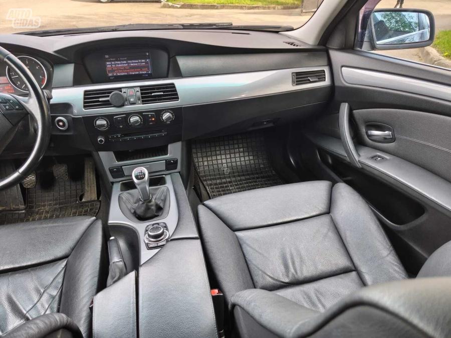 BMW 525 2009 in Siauliai, with an engine capacity of 3.00 L and mileage of 362 thousand km for 3000 €, photo 12 on AUTOMOTO.COM.LV