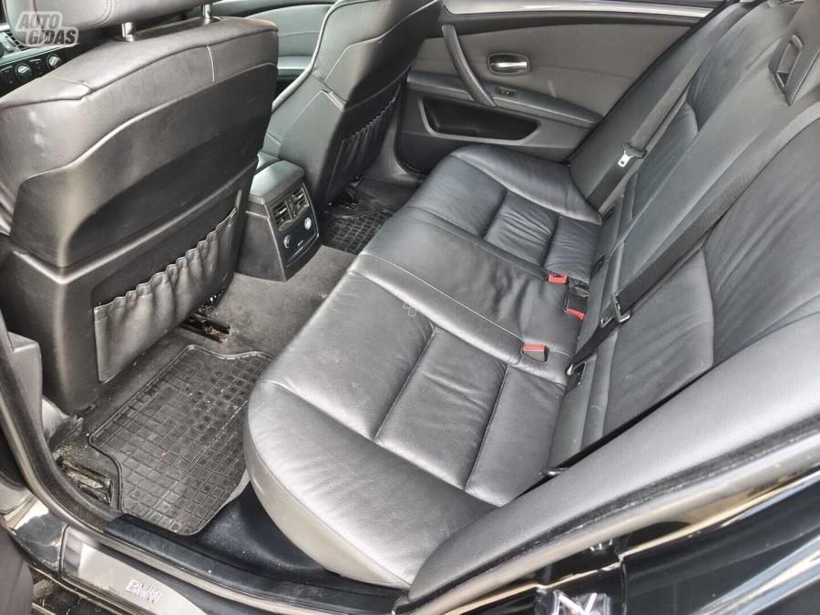BMW 525 2009 in Siauliai, with an engine capacity of 3.00 L and mileage of 362 thousand km for 3000 €, photo 15 on AUTOMOTO.COM.LV