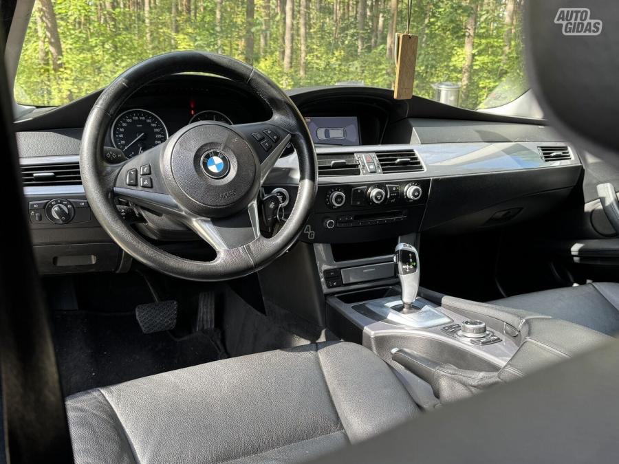 BMW 525 2009 in Vilnius, with an engine capacity of 3.00 L and mileage of 390 thousand km for 3899 €, photo 11 on AUTOMOTO.COM.LV