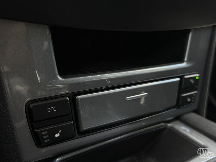 BMW 525 2009 in Vilnius, with an engine capacity of 3.00 L and mileage of 390 thousand km for 3899 €, photo 16 on AUTOMOTO.COM.LV