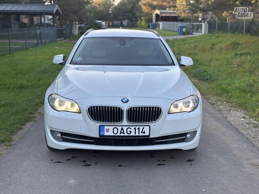 BMW 525 2012 in Vilnius, with an engine capacity of 3.00 L and mileage of 300 thousand km for 7200 €, photo 3 on AUTOMOTO.COM.LV