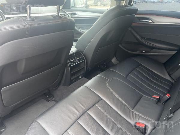 BMW 525 2018 in Valmiera, with an engine capacity of 2.00 L and mileage of 325 thousand km for 13700 €, photo 7 on AUTOMOTO.COM.LV