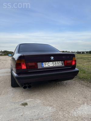 Violet BMW 525 1993 in Riga, with an engine capacity of 2.50 L and mileage of 524 thousand km for 3500 €, photo 4 on AUTOMOTO.COM.LV