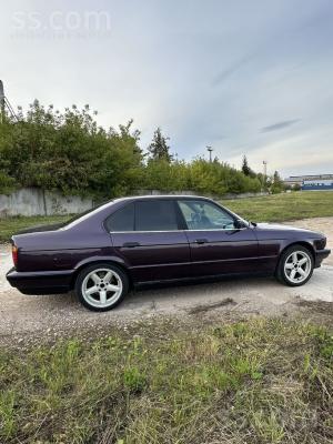 Violet BMW 525 1993 in Riga, with an engine capacity of 2.50 L and mileage of 524 thousand km for 3500 €, photo 5 on AUTOMOTO.COM.LV
