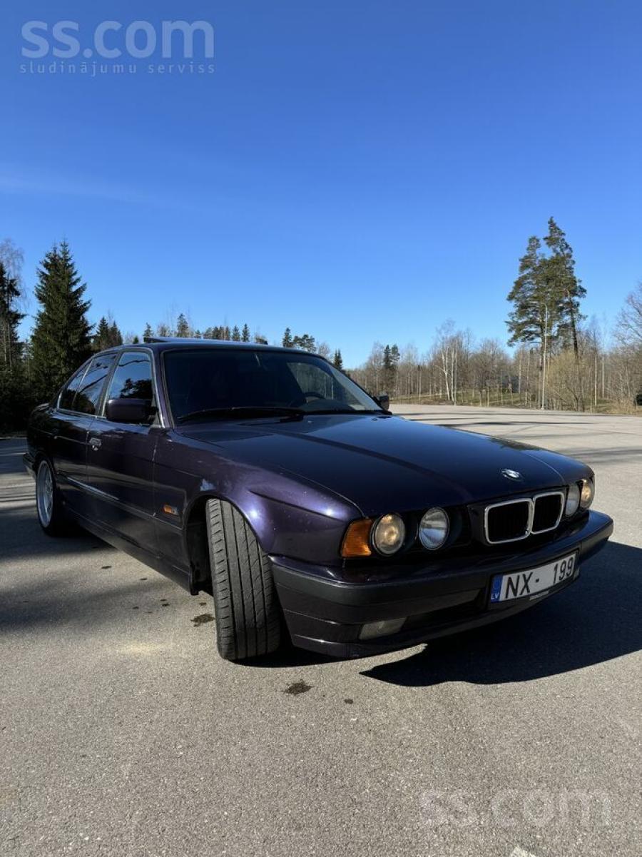 Violets BMW 525 1995 Madona, ar dzinēja tilpumu 2.50 L un nobraukumu 288 tūkst. km par 6800 €, foto 4 vietnē AUTOMOTO.COM.LV