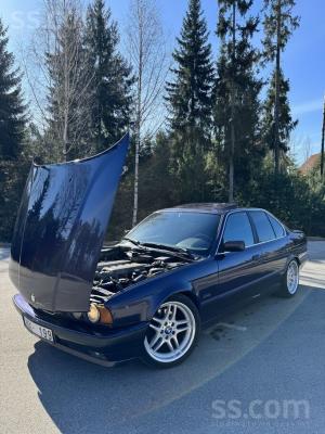 Violets BMW 525 1995 Madona, ar dzinēja tilpumu 2.50 L un nobraukumu 288 tūkst. km par 6800 €, foto 8 vietnē AUTOMOTO.COM.LV